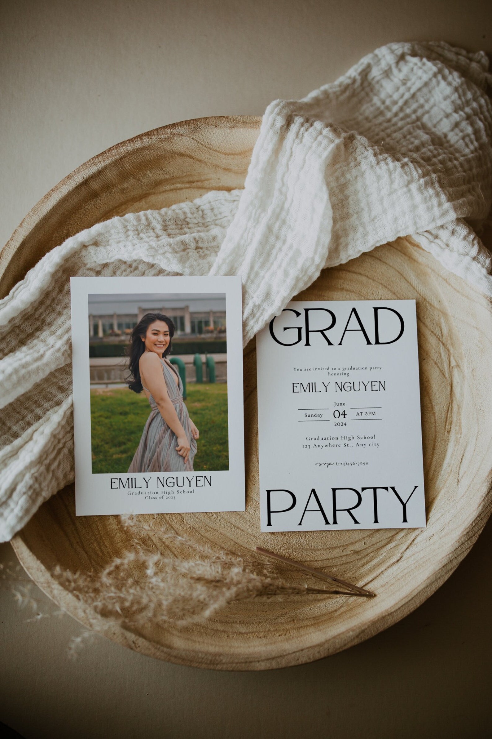 Modern Senior Graduation Announcement Card, Editable Graduation Party ...