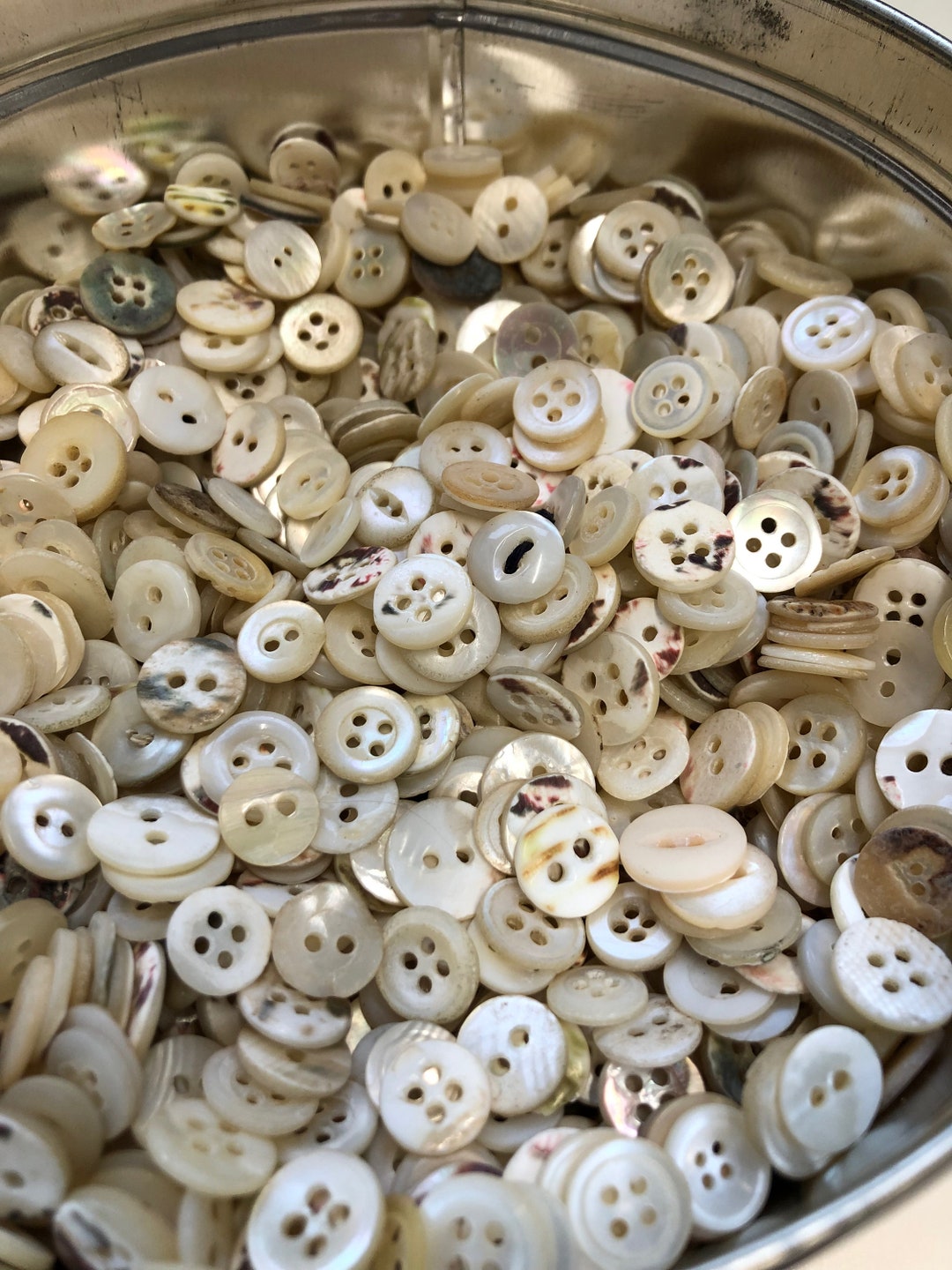 Mixed Bag of 100 Vintage Shell Buttons - Etsy