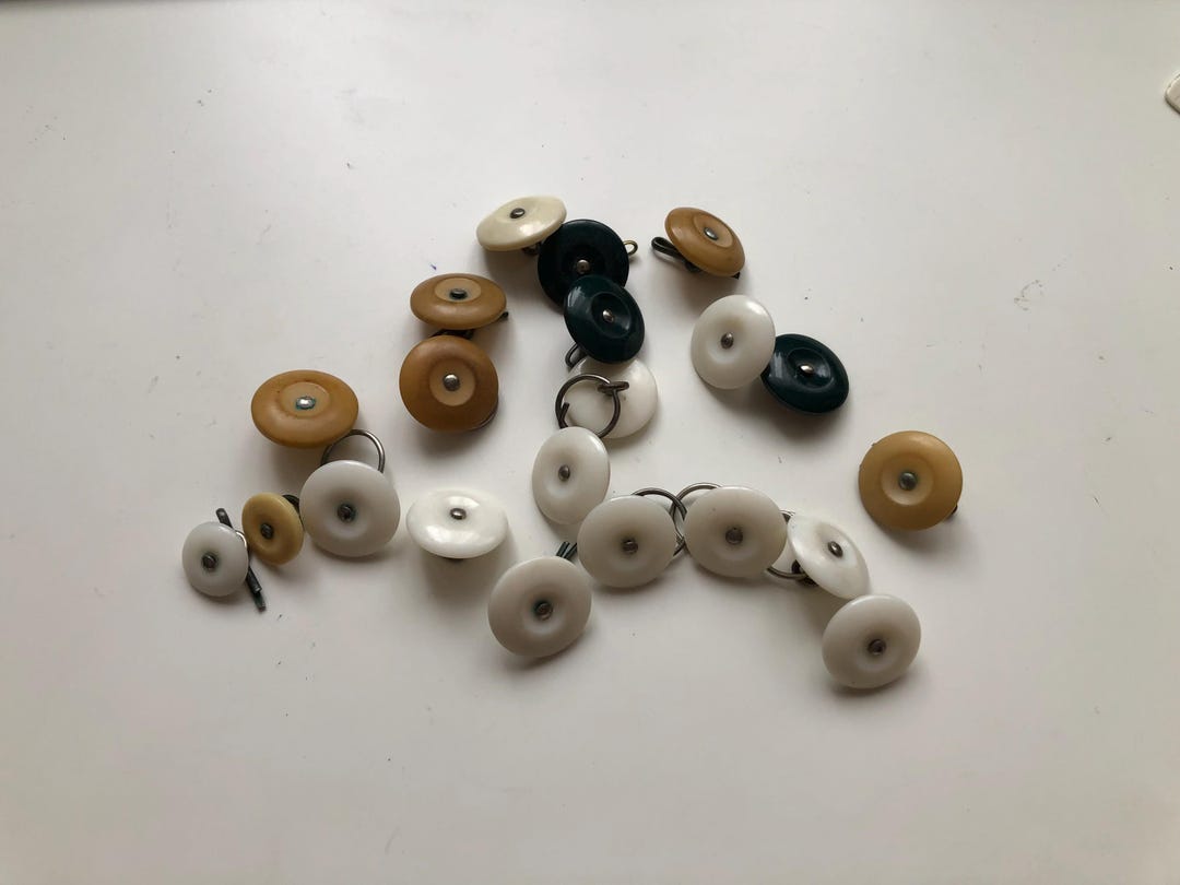 Vintage Removable Buttons X 21 - Etsy