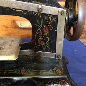 Muller Childs Sewing Machine Hand Crank, Vintage - Etsy