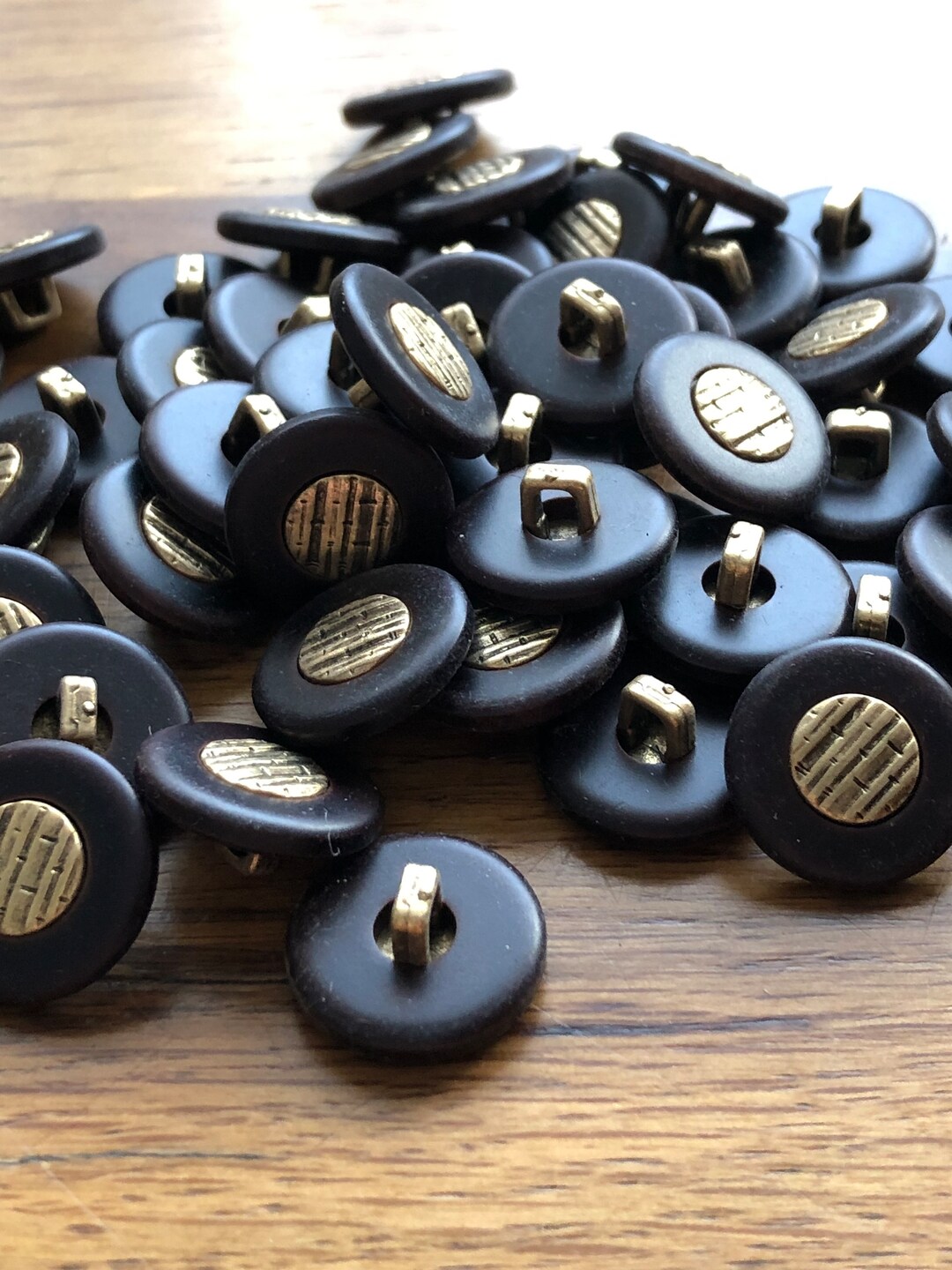 Brown Fashion Buttons With Gold-coloured Centre, Knitting, Dressmaking ...