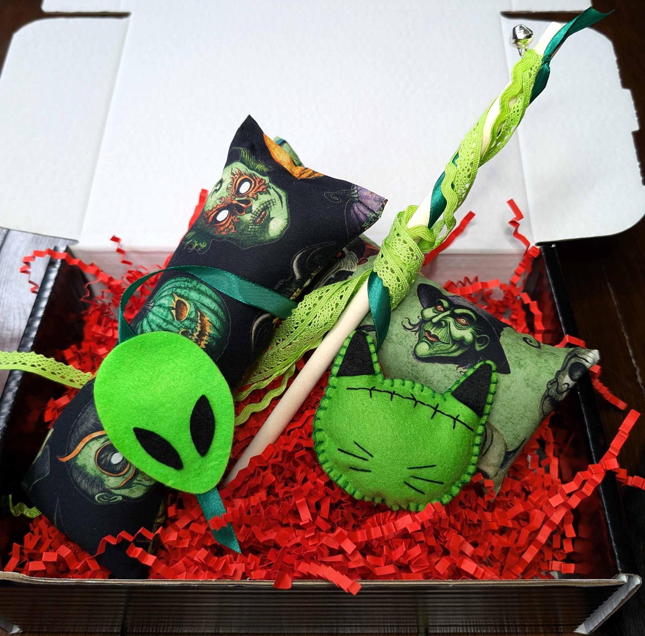 Creepy Monster Catnip Cat Toy Gift Box, Gothic, Green Present Idea for ...