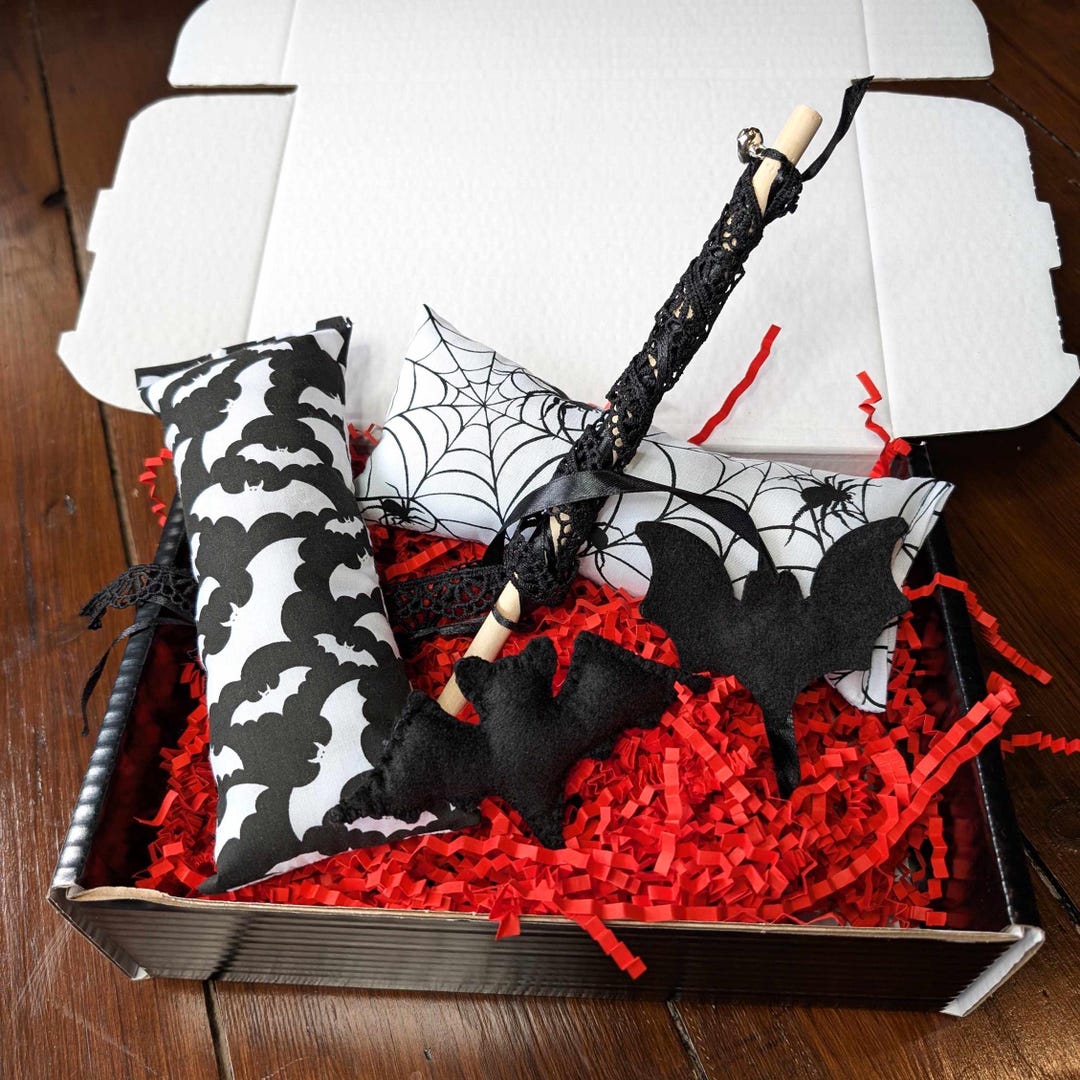 Halloween Catnip Cat Toy Gift Box, Spooky Present Idea for Kittens ...