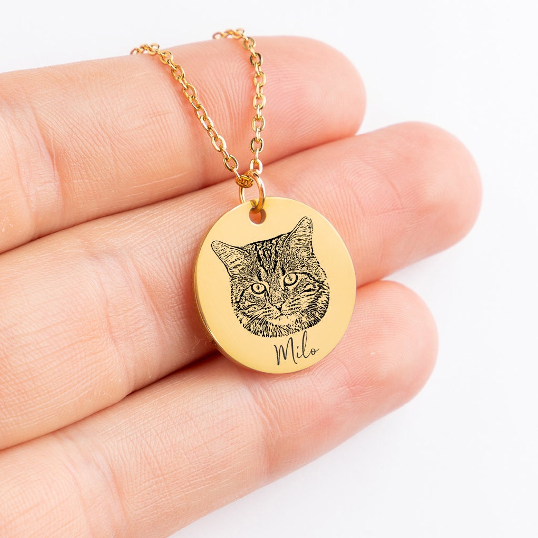 Personalized Cat Portrait Necklace, Custom Pet Jewelry for Cat Mom, Pet ...