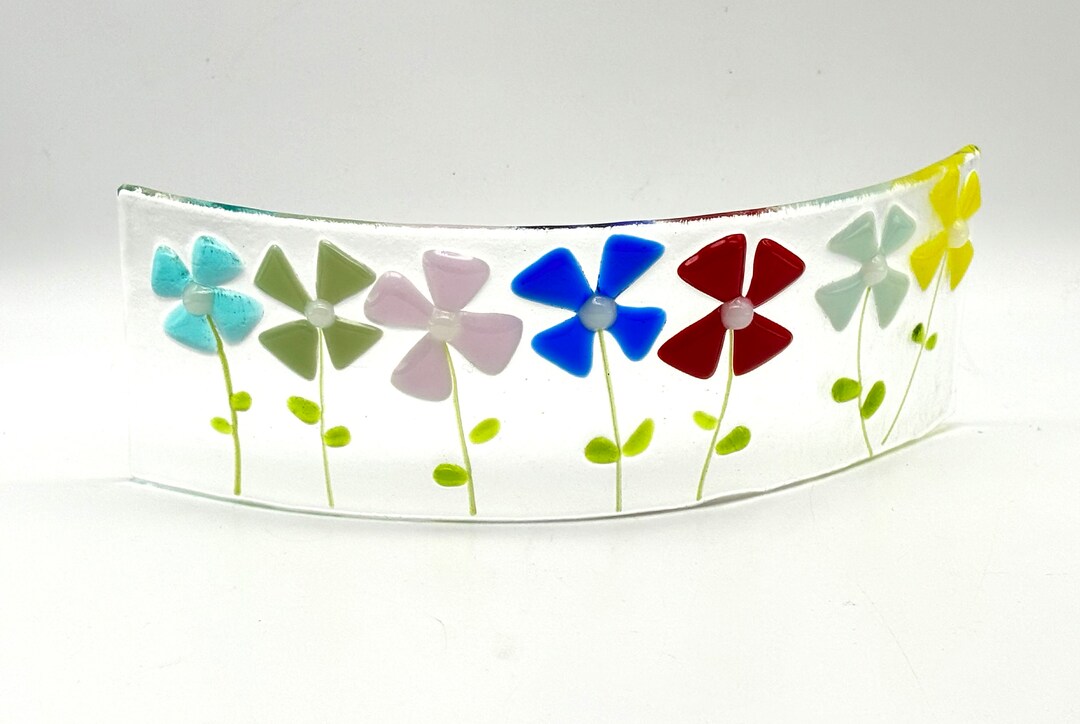 Bold Daisy Flower Arch, Fused Glass Daisy Candlescreen, Glass ...