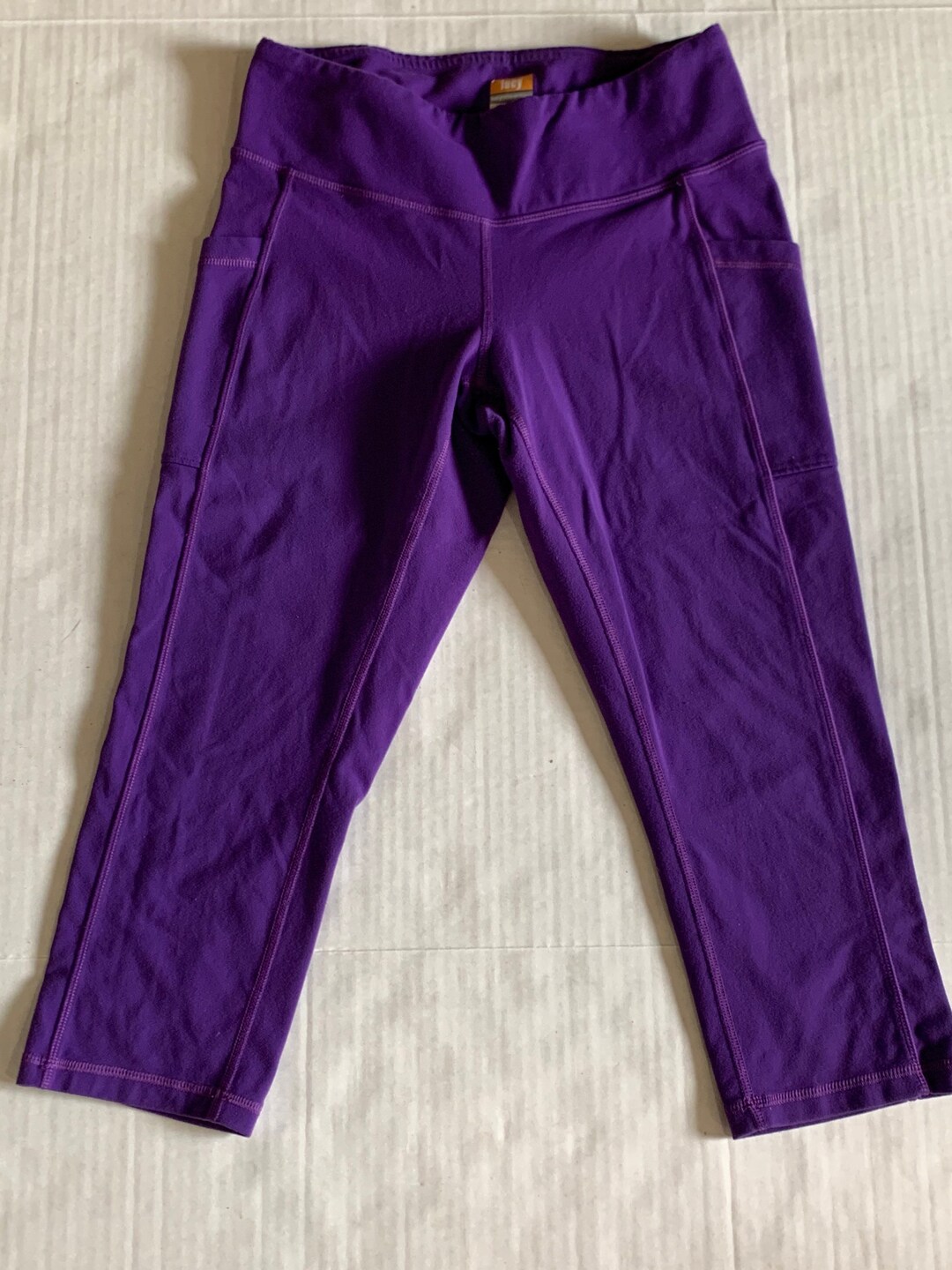 Lucy Purple Capri Leggings Medium - Etsy