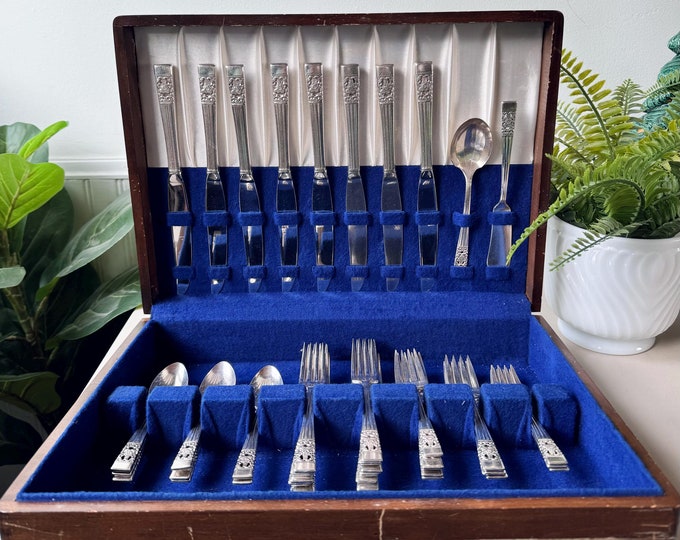 Vintage 1940s Community Coronation 41pc Silverplate Flatware W/ Wooden ...