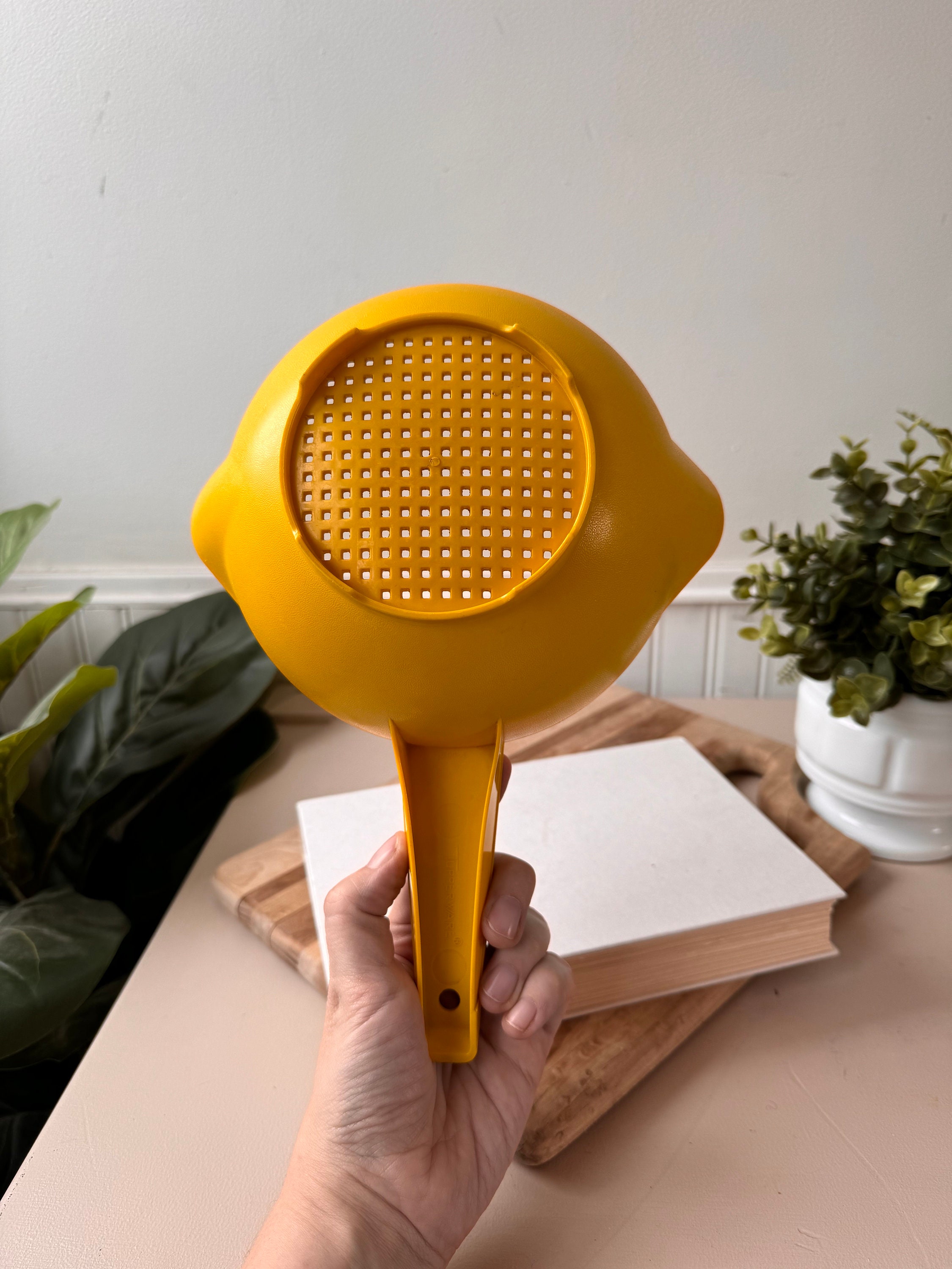 Vintage 1970s Tupperware Yellow Strainer, 2 Quart Colander, Retro ...