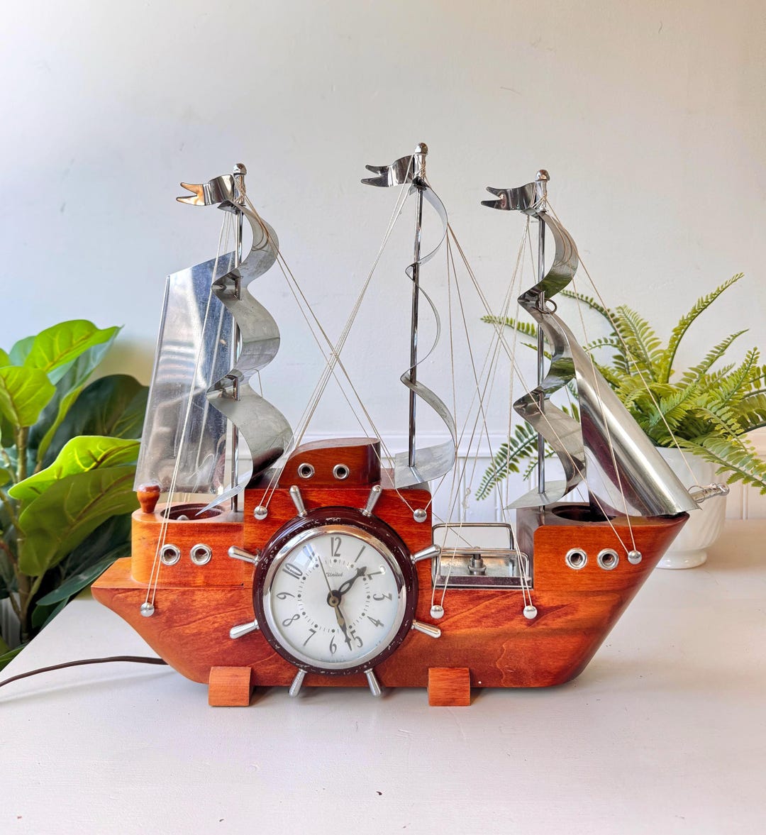 Vintage 1950s Ship Mantle Clock With Lights, MCM Mid Century United ...