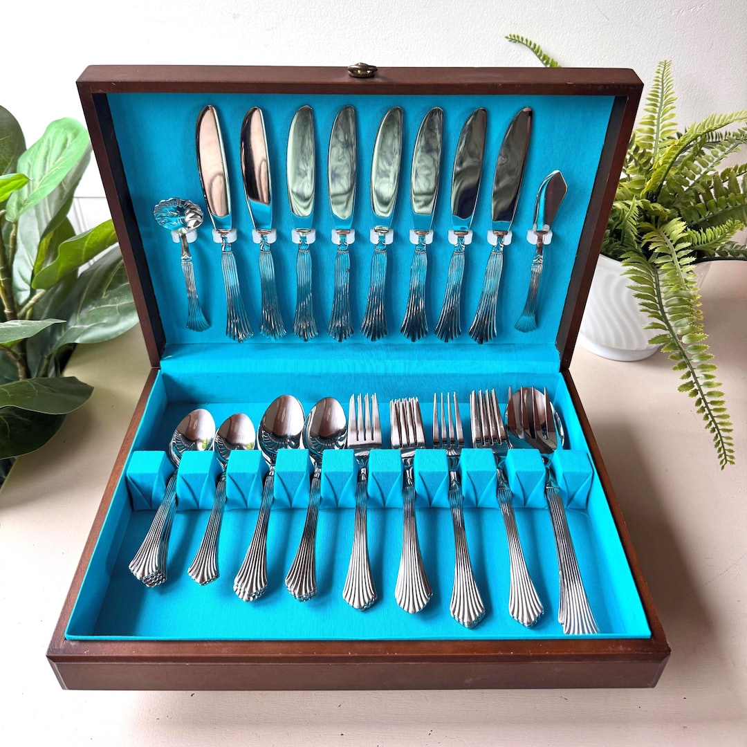 Vintage 1990s Hampton Silversmiths Stainless Flatware Set, 36pc Silverware, Retro Ribbed Handle ...