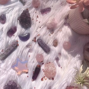 Mystery Pink & Purple Crystals Gift Box, Pastel Crystal Gift for Her ...