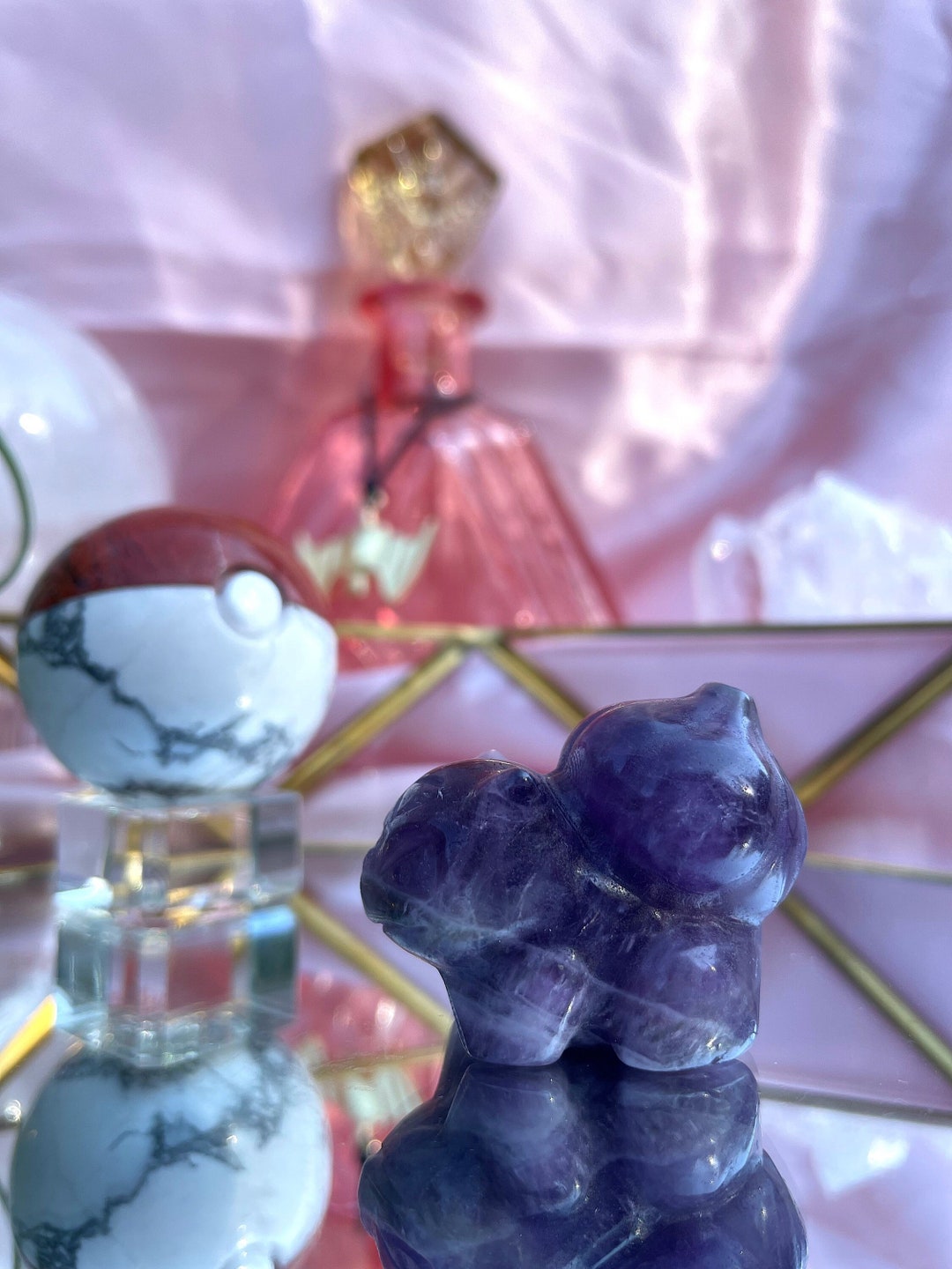 Bulbasaur Pokemon Crystal Carving, Pokemon Card Cosplay, Pastel Goth ...