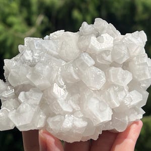 Large FLUORESCENT White Dogtooth/columnar Calcite From Chenzhou, Hunan ...