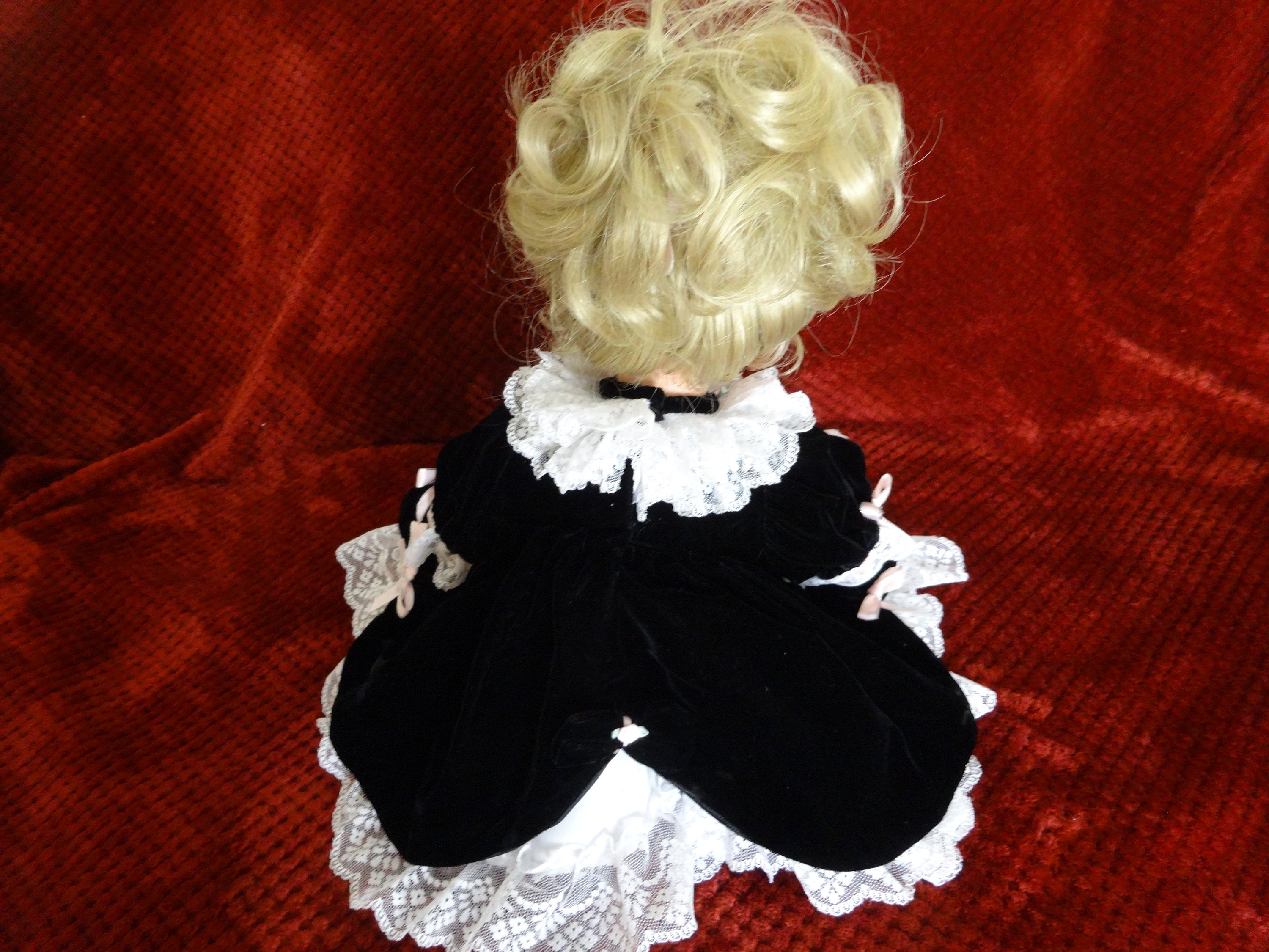 1995 Susan Wakeen Christmas Carol Doll - Etsy
