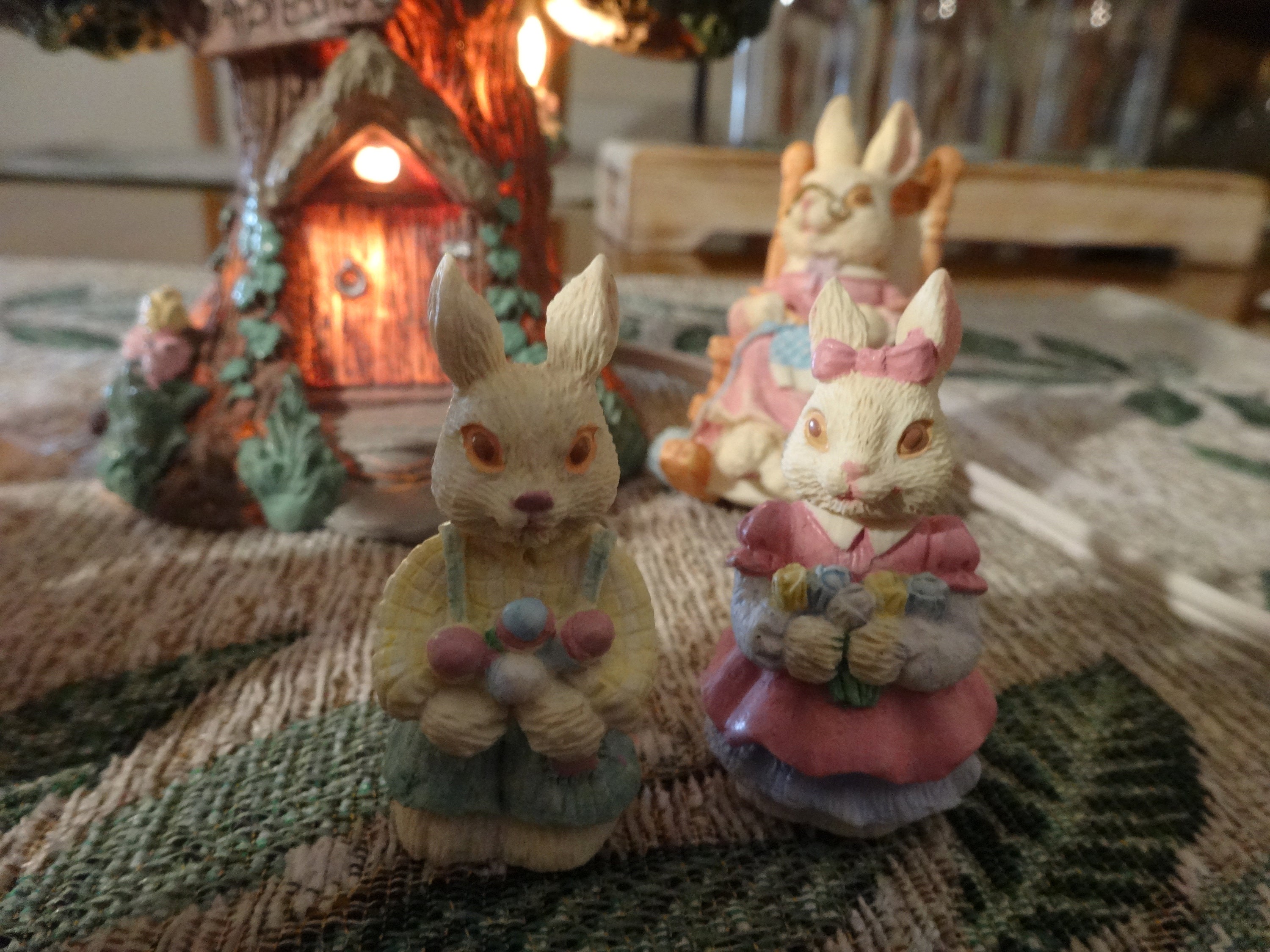 Vintage 7 Pc Bunny Family and Lighted Tree House Set - Etsy
