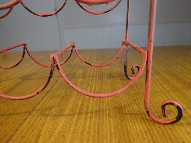 Vintage Metal Wine Bottle Display Rack Wine Bottle Display Rolling Pin ...