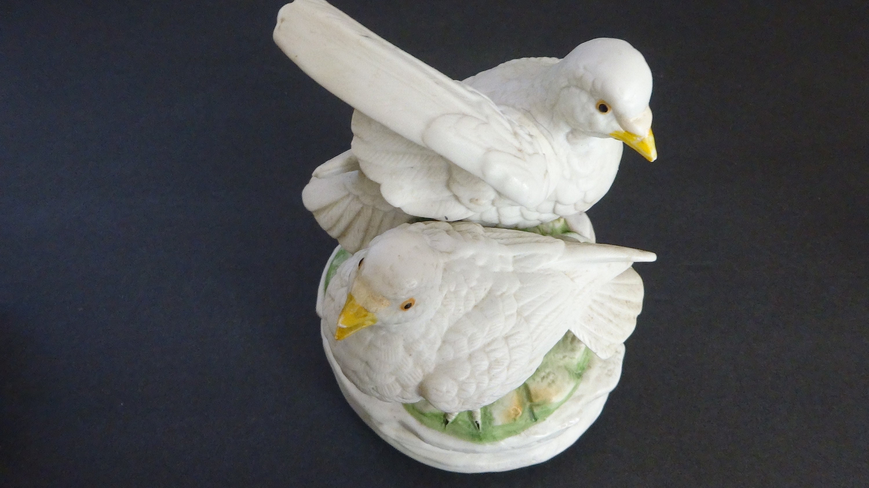 Vintage Two White Love Birds Music Box Plays love Story Theme Music ...