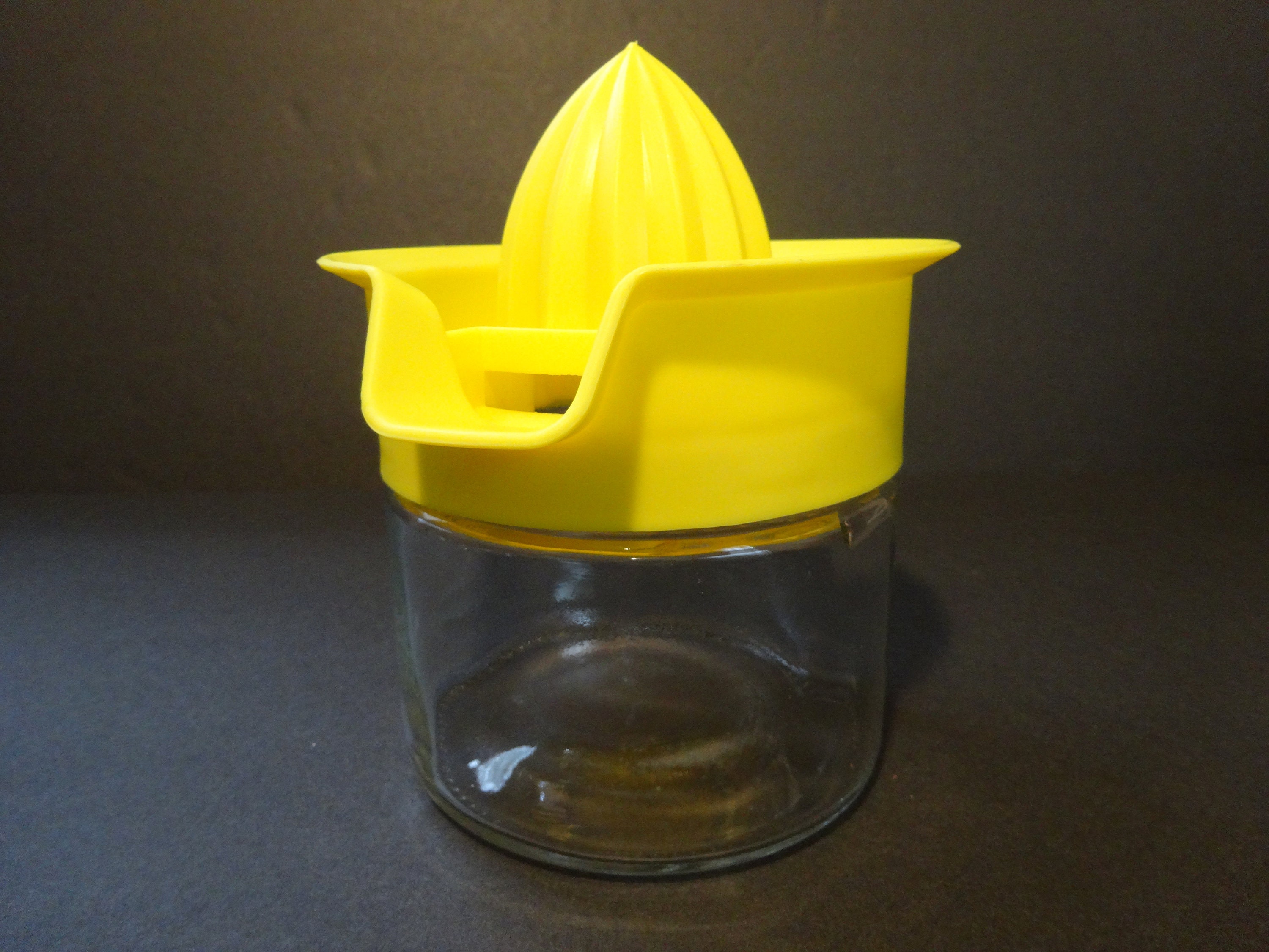 Vintageyellow Citrus Juice Reamer With Two Cup Glass Container - Etsy