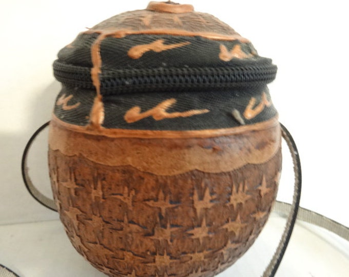 Real Coconut Shell Hawaiian Red and White Hand Painted Flower Purse ...