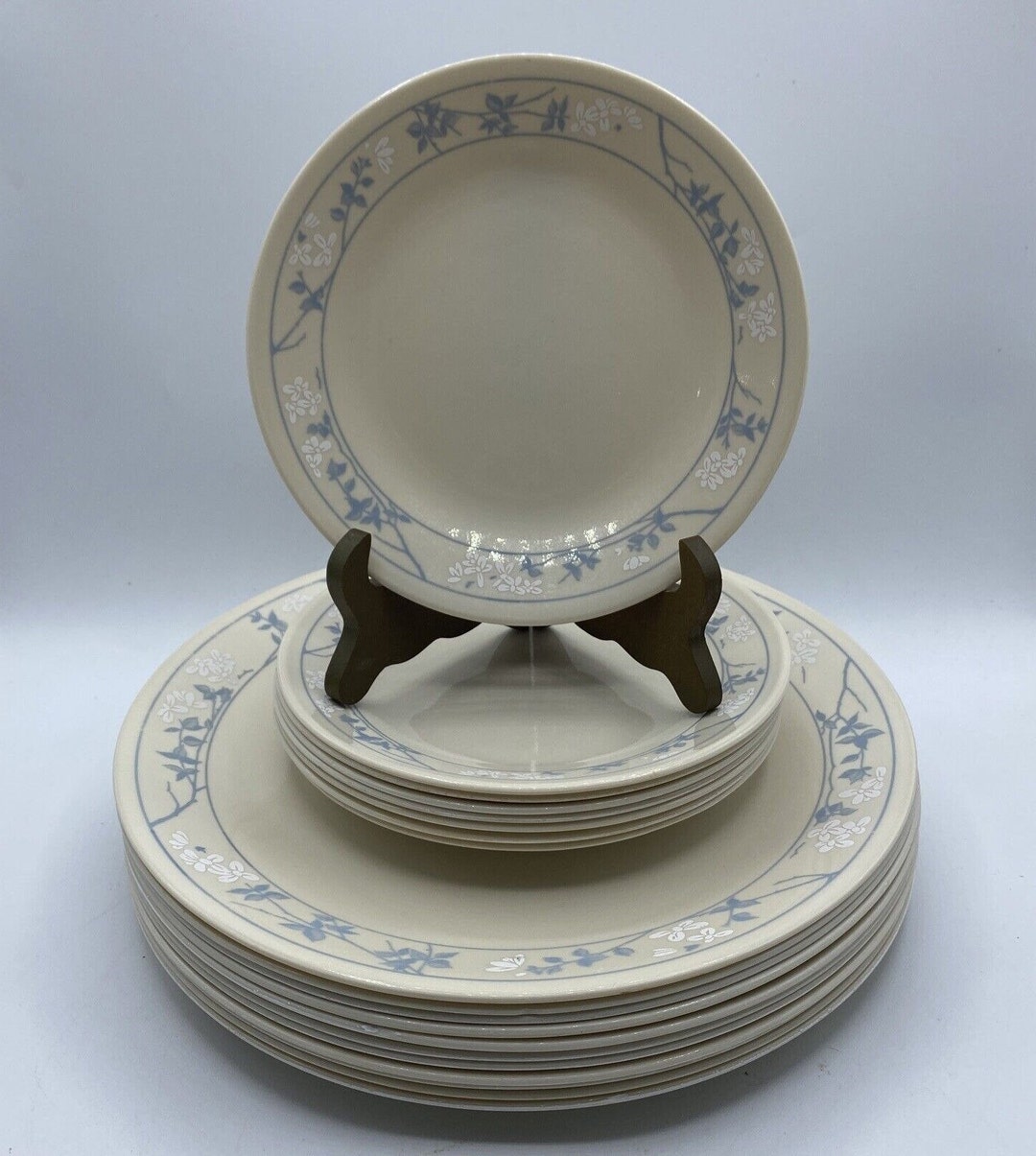 Corelle First of Spring Dinner Plates Set Corning White Flowers Beige ...