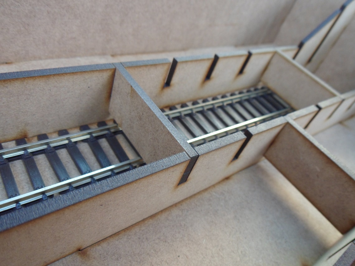 00 Gauge Transport/ Storage Box - Hornby Model Train Railway Wooden Box ...