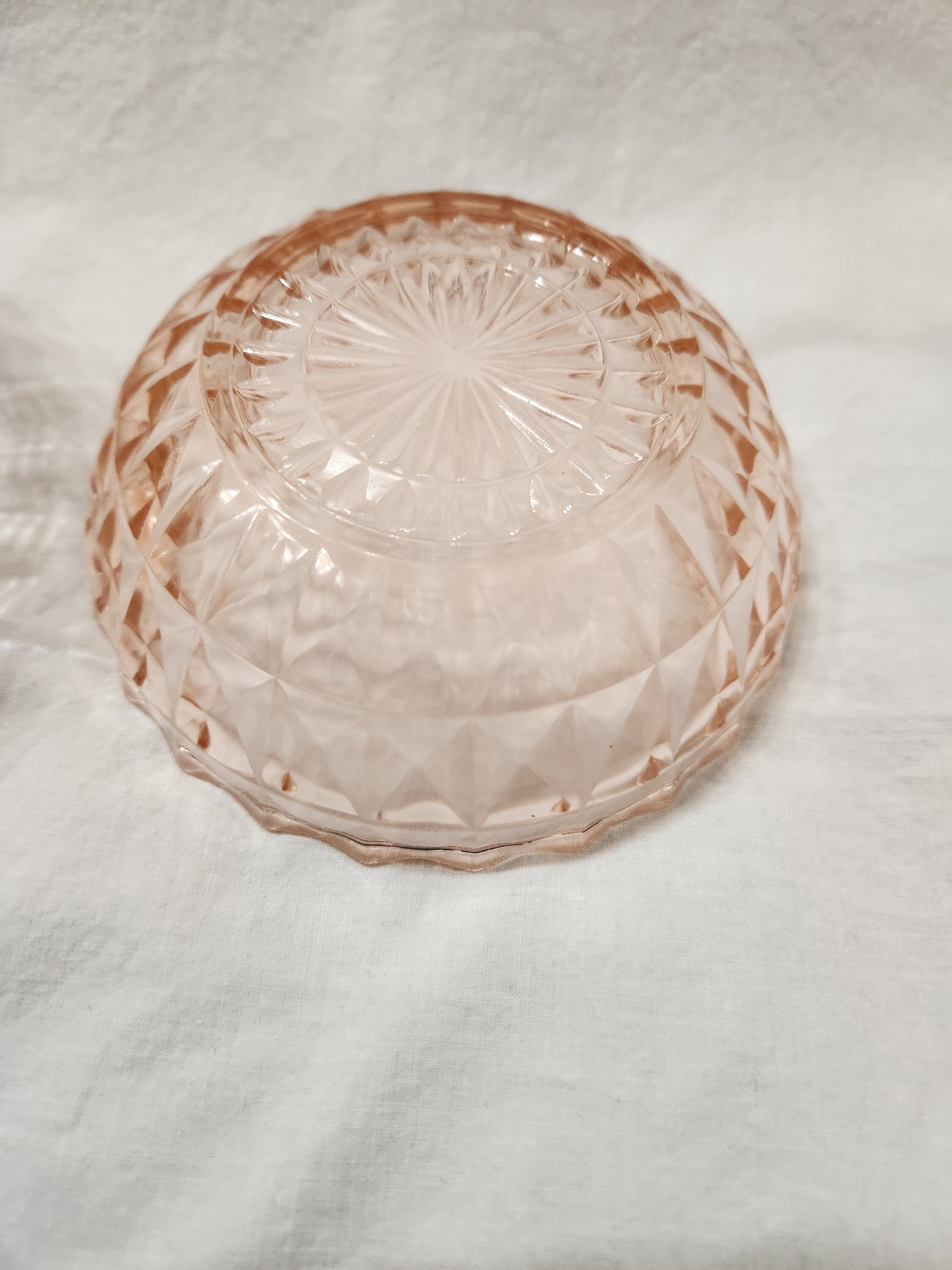 Windsor Diamond Pattern Pink Depression Glass Finger Bowls/ Berry Bowls ...
