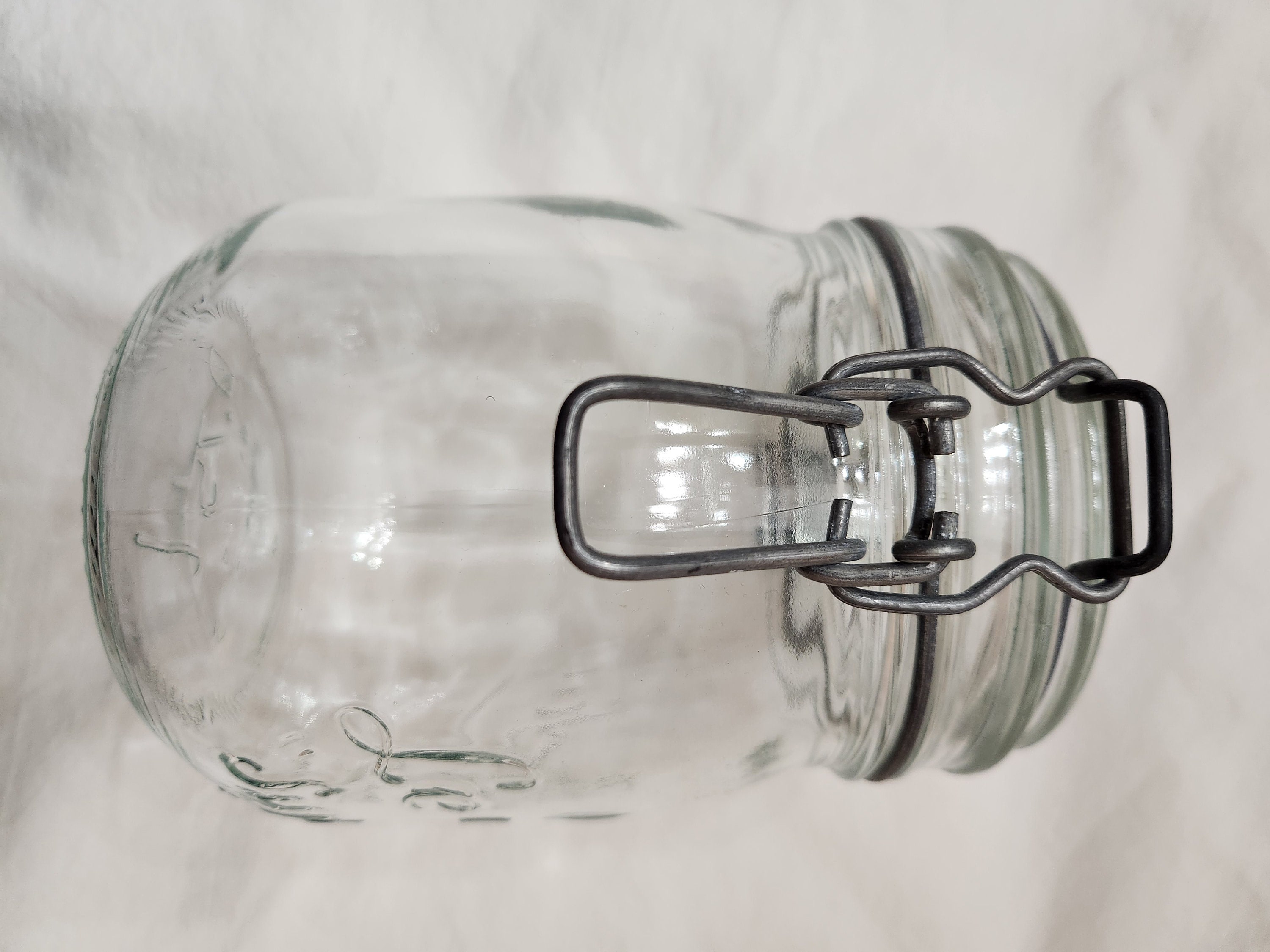 Le Parfait super Embossed .75 Liter Clear Glass Storage With Metal Bail ...