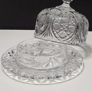 Round Crystal Butter Dish & Cover With Faceted Knob - Cheese Keeper - Etsy