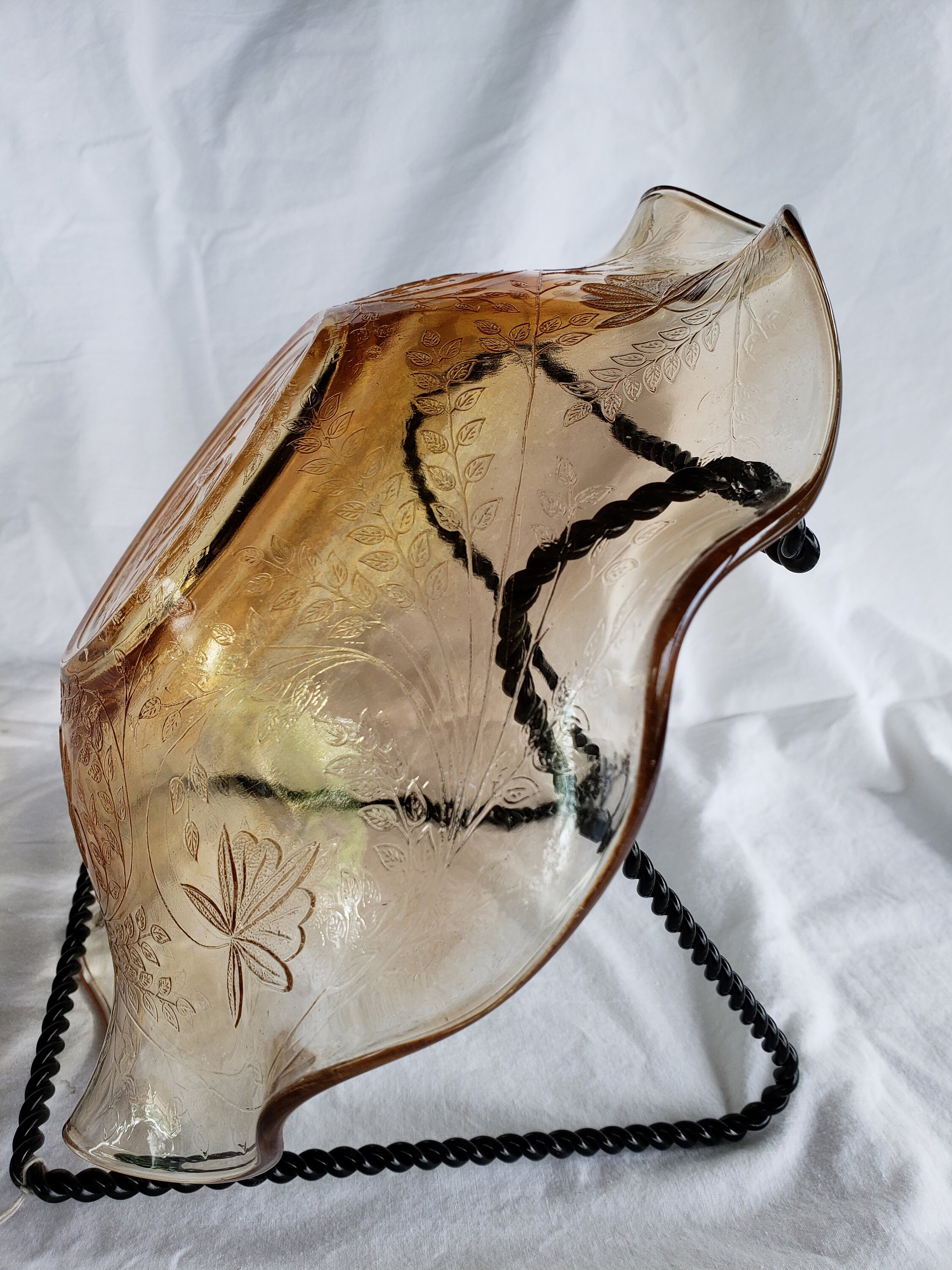 Iridescent Carnival Glass Flora Gold Bowl With Ruffled Edge, Mid ...