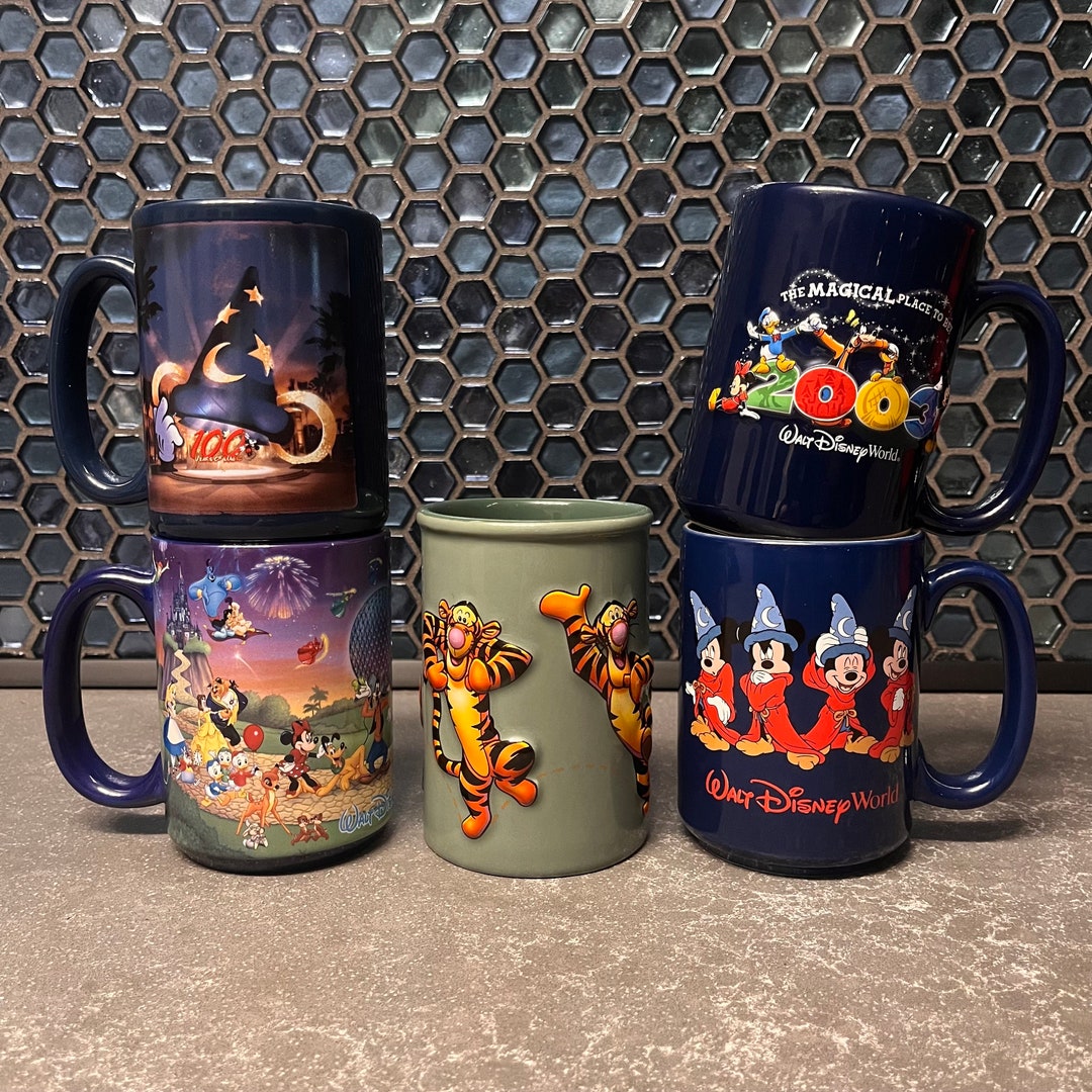 Set of 5 Walt Disney World Coffee Mugs, Mickey Mouse, Daffy Duck ...