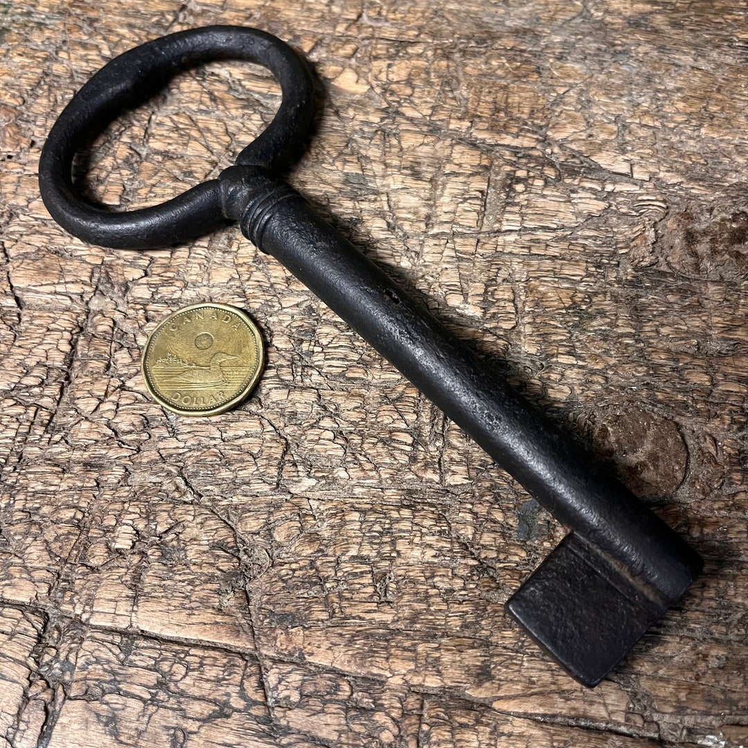 Large Antique Iron Prison Skeleton Key, Lock Hardware, Jail Key - Etsy