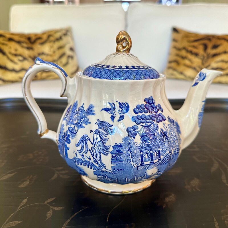 Blue Willow Teapot - Etsy