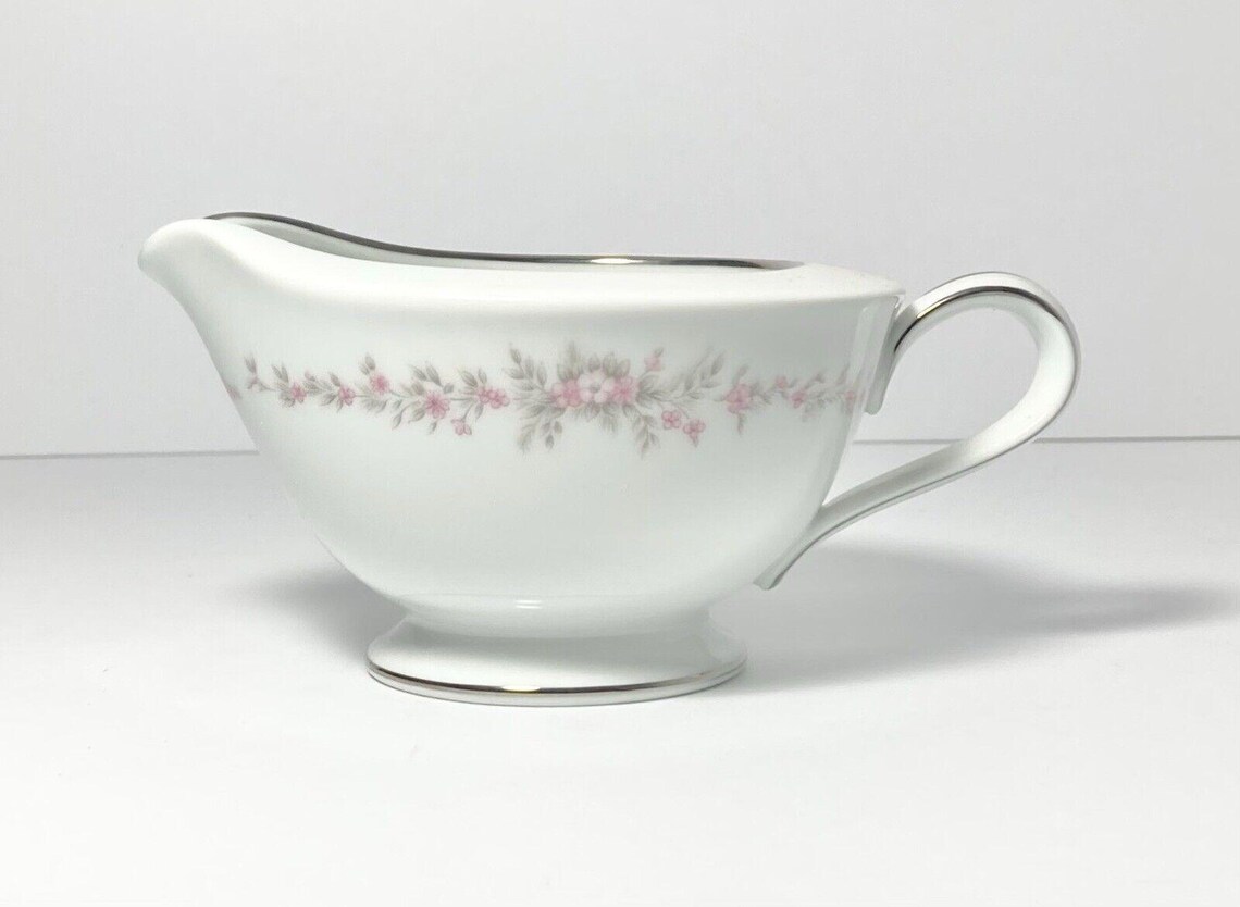 Noritake “rosepoint” 6-piece Porcelain Dinnerware Serving Hostess Set ...