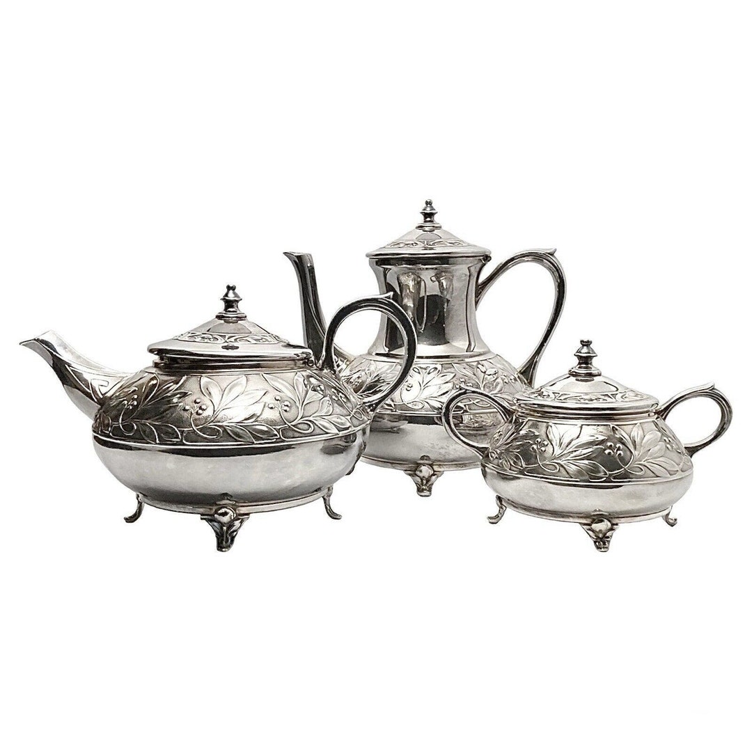 1940s American Silverplate 3-piece Leaf Wreath Embossed Tea Service Set ...