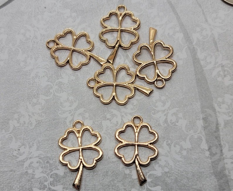 Gold Four Leaf Clover Charms 6 L1304 - Etsy