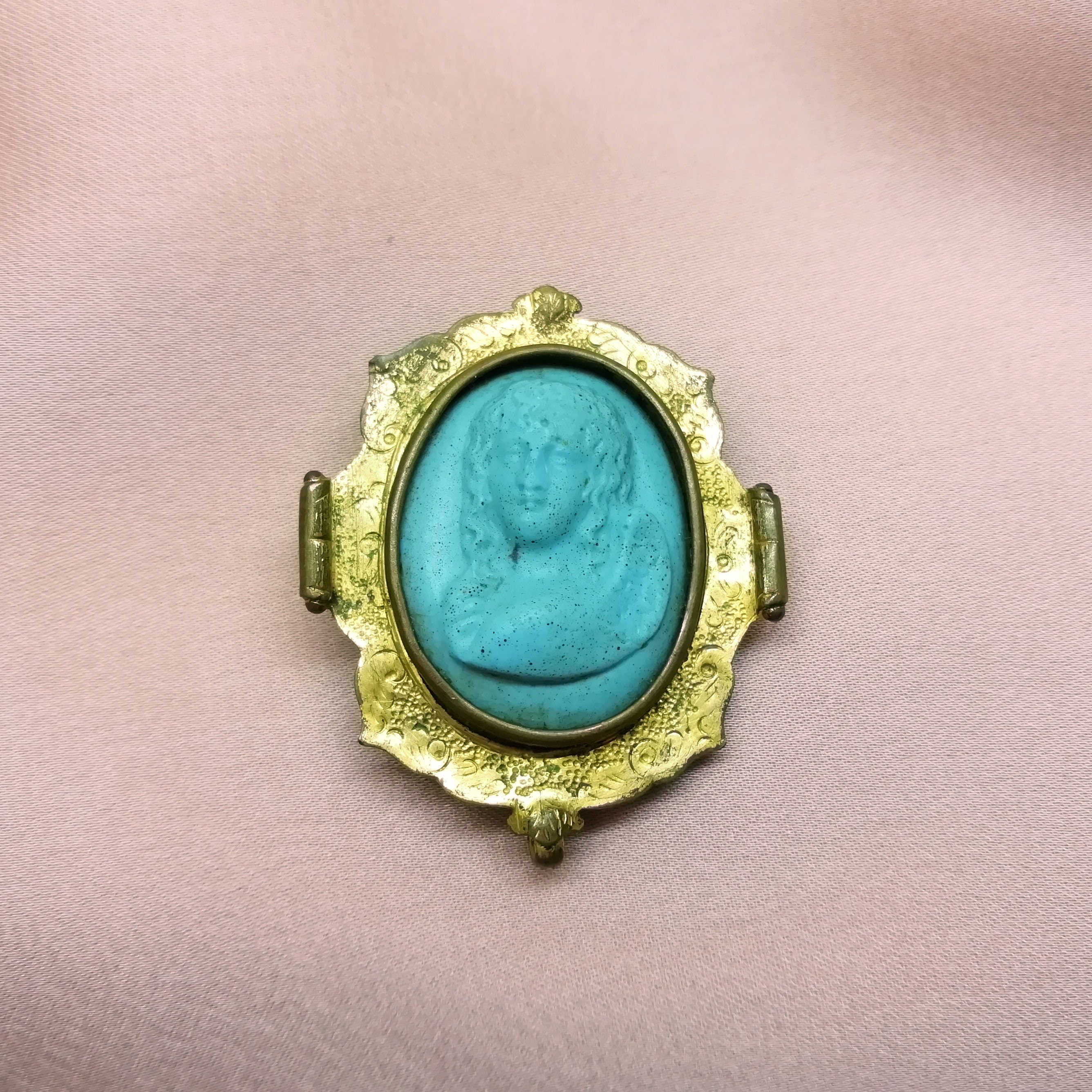 Antique Georgian Turquoise Paste Cameo Pinchbeck Frame Portrait Brooch ...