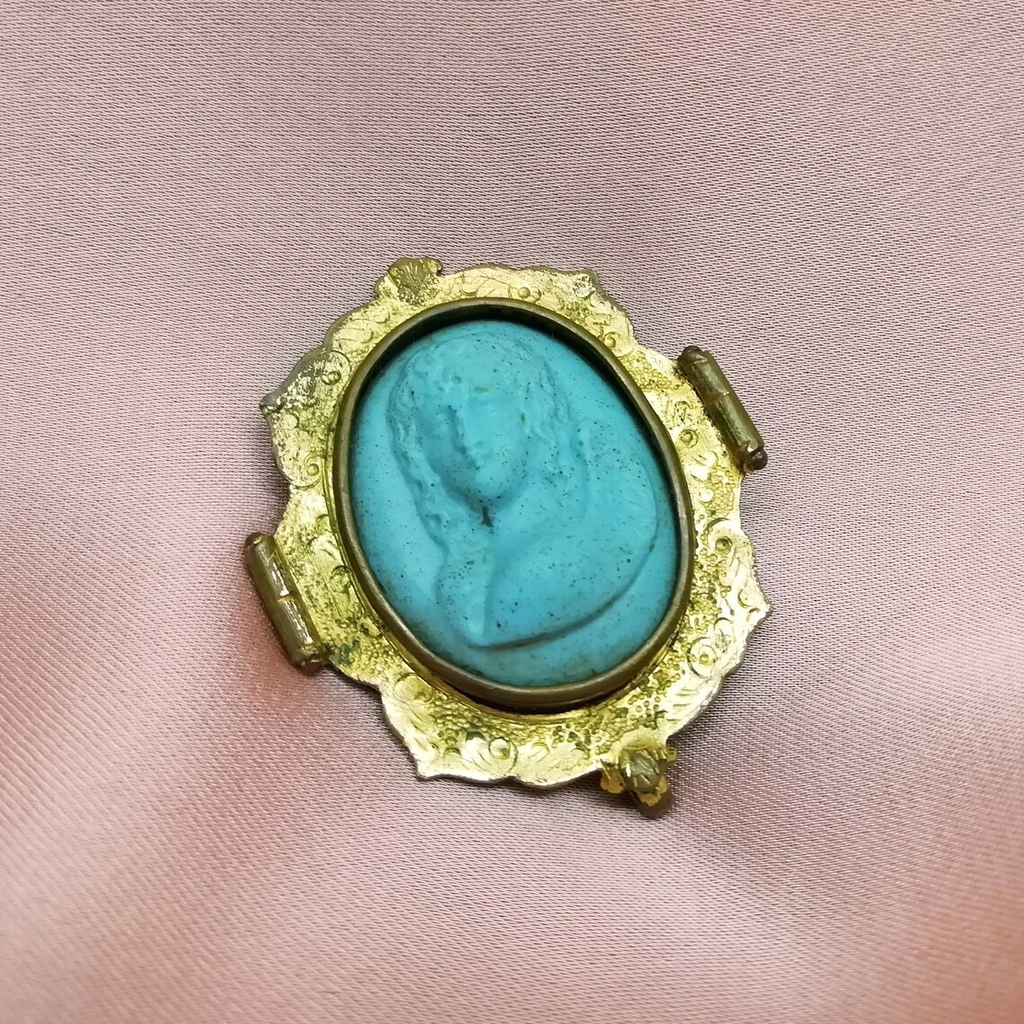 Antique Georgian Turquoise Paste Cameo Pinchbeck Frame Portrait Brooch ...