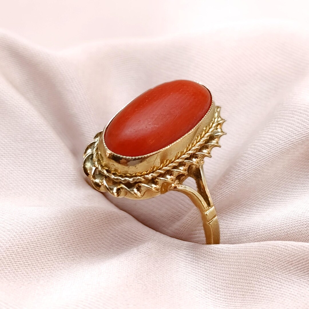 Elegant 9ct Gold Red Coral Cabochon Ring Cocktail Statement Dress Ring ...