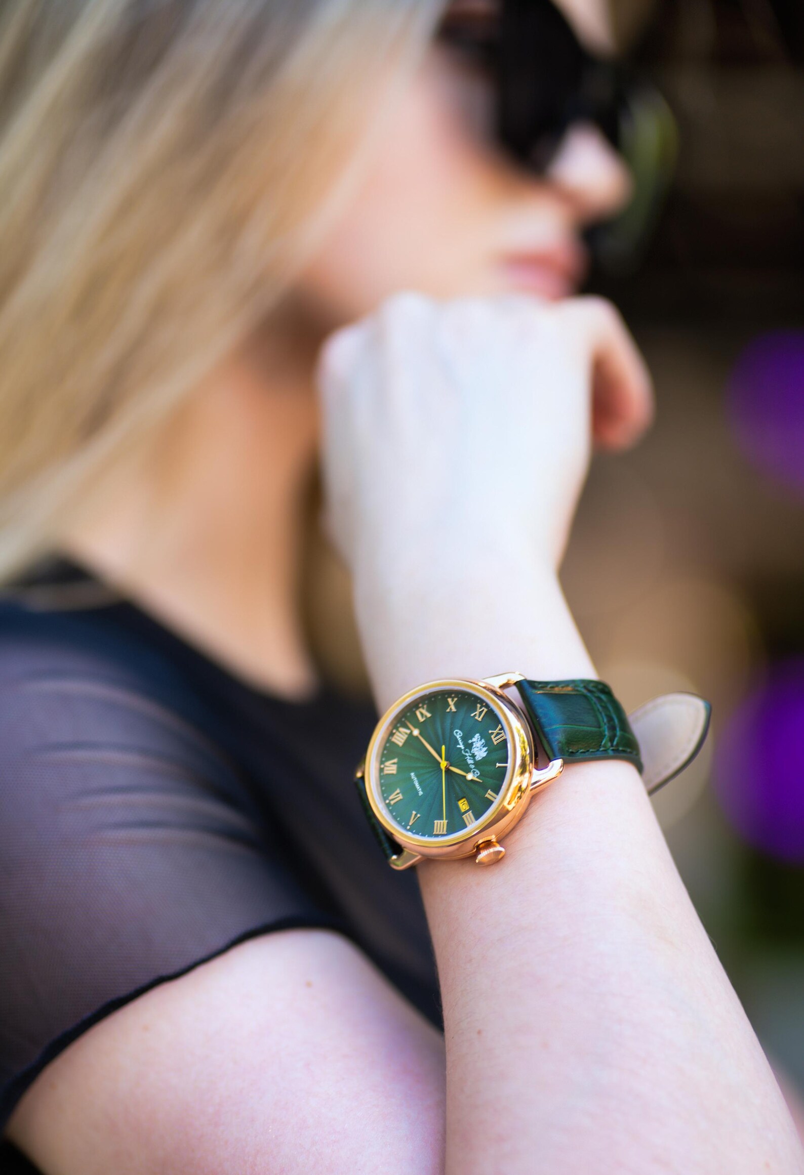 Green Dial Luxury Watch - Classic Gold Case & Leather Strap - Elegant ...
