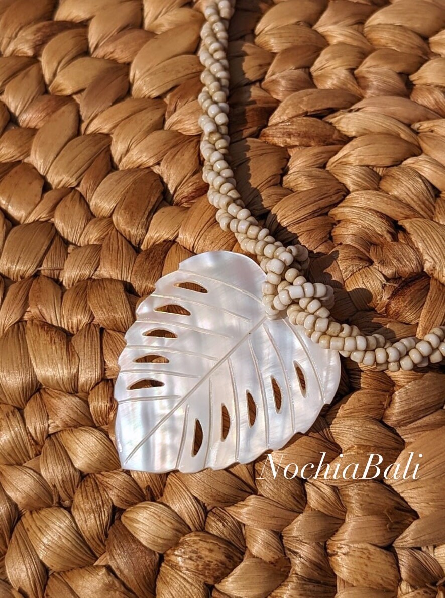 Leaf Shaped Necklace, Mother of Pearl Necklace, Handmade Pendant, Boho ...