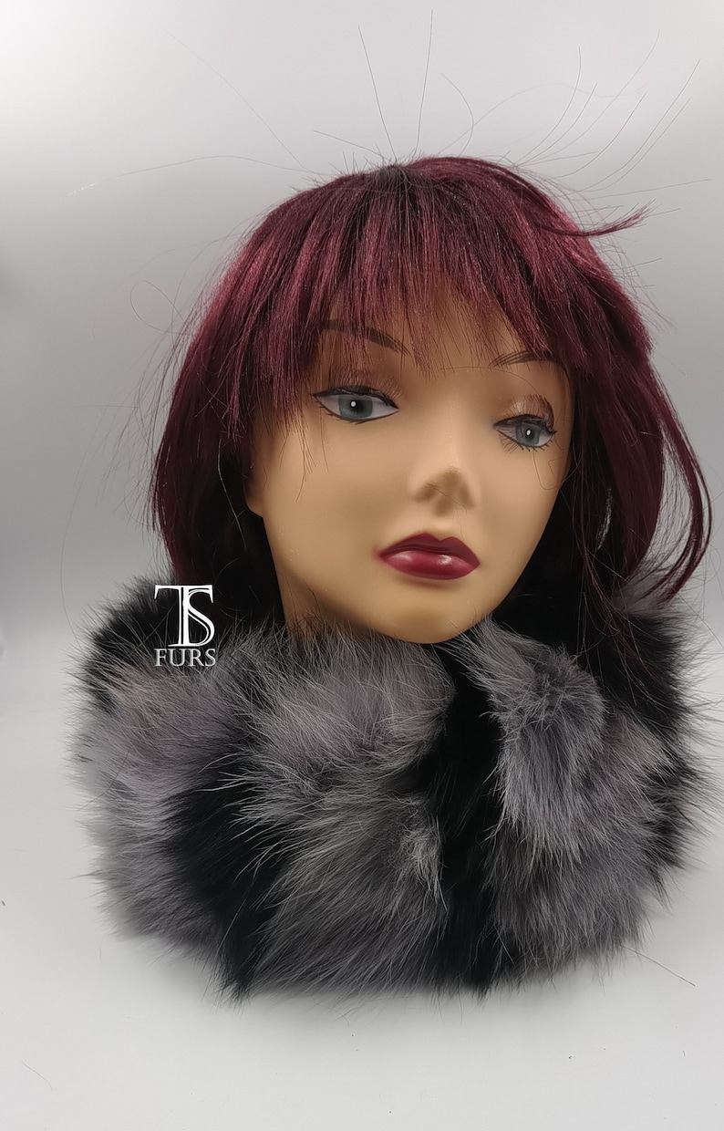 Headband or Collar Made of Genuine Fox Fur. Elastic Round Winter Fur ...
