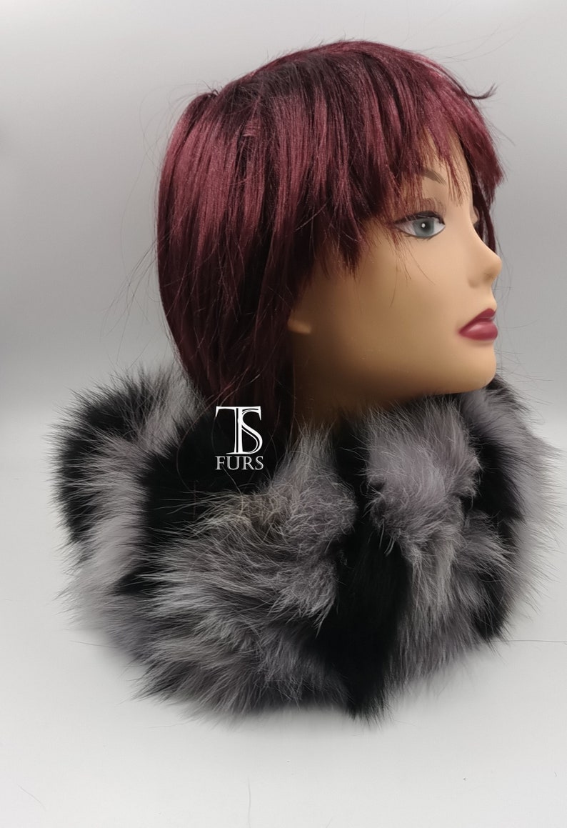 Headband or Collar Made of Genuine Fox Fur. Elastic Round Winter Fur ...