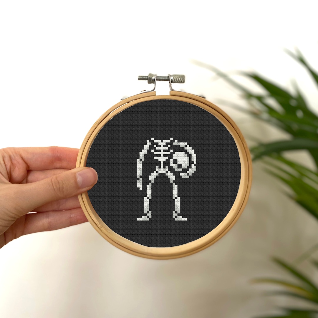 Tiny Cross Stitch Skeleton, Mini Cross Stitch Halloween Skulls, Small ...