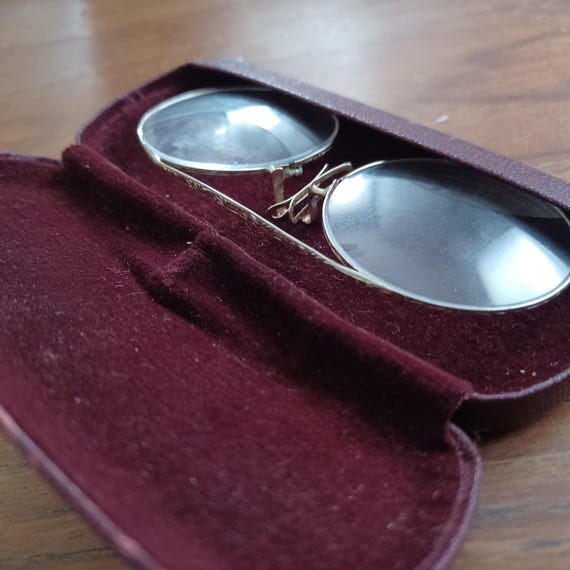 14K Gold Pince Nez Eyeglasses Spring Nose Clip Americ… - Gem