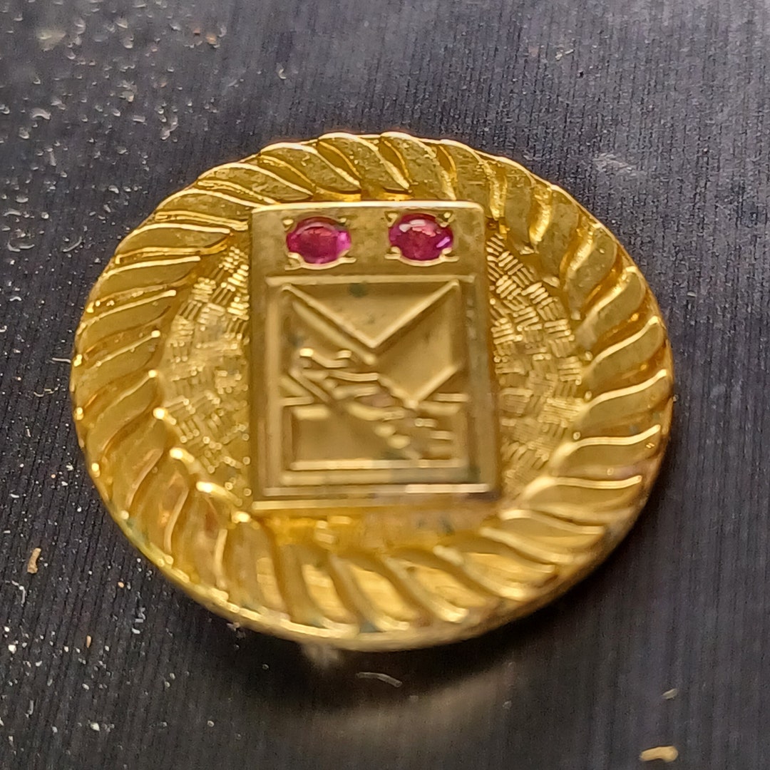 Kmart 20 Year Pin With Lab Created Rubies Employee Service S.S. Kresge ...