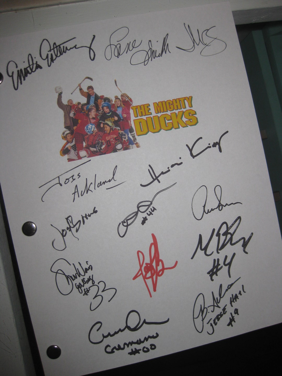 The Mighty Ducks Signed Movie Film Script Screenplay X13 Autographs ...