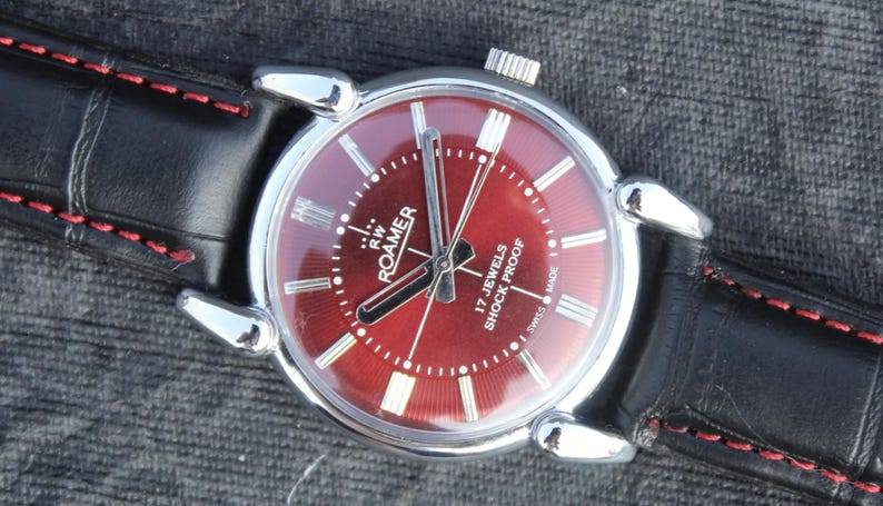 Vintage Roamer Swiss Made Wristwatch, 17 Jewels, Red Dial, 1980s - Etsy