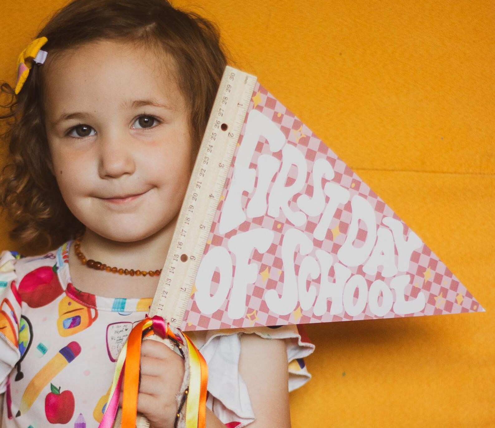 Back to School DIY Printable Photo Prop First Day of School Flag Back ...