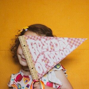 Back to School DIY Printable Photo Prop First Day of School Flag Back ...