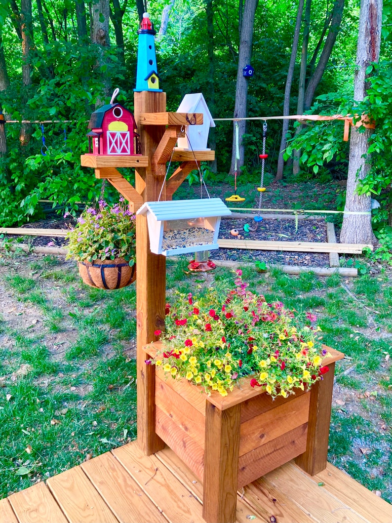 Garden Planter With Birdhouse-feeder Station Woodworking Plans / Raised ...